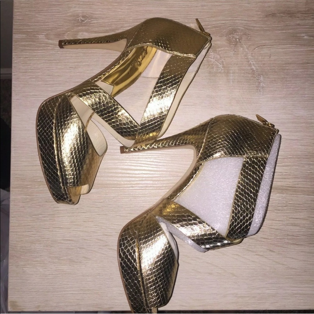 New Michael Kors Jet Set 6 Gold Snake Heels 8m - Gem